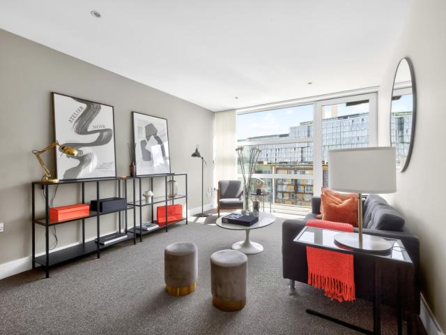 Apartment at Queenstown Road, Greater London