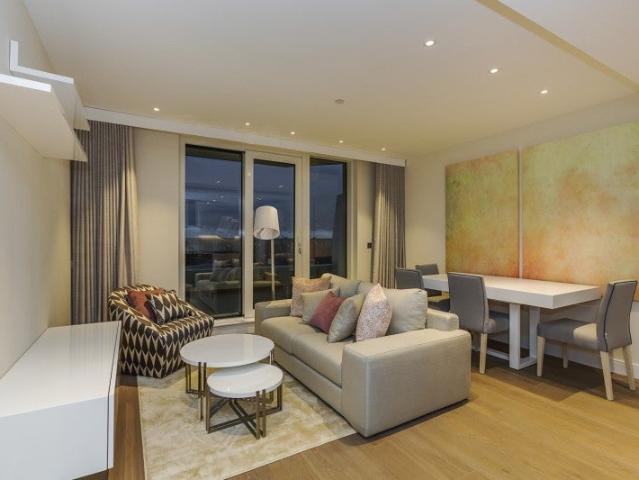 Apartment at Queenstown Road, Greater London