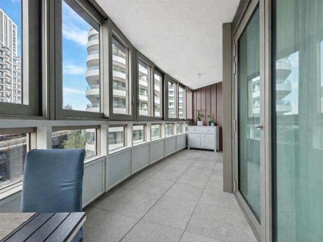 Apartment at Queenstown Road, Greater London