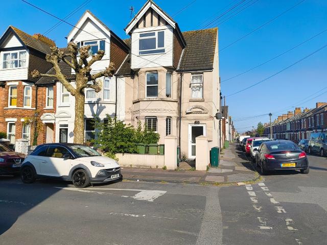 Apartment at Quested Road, Folkestone and Hythe District