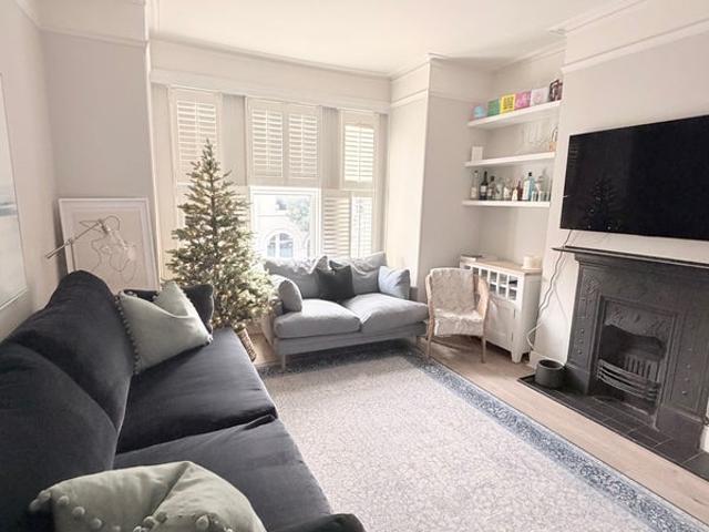 Apartment at Quinton Street, Greater London