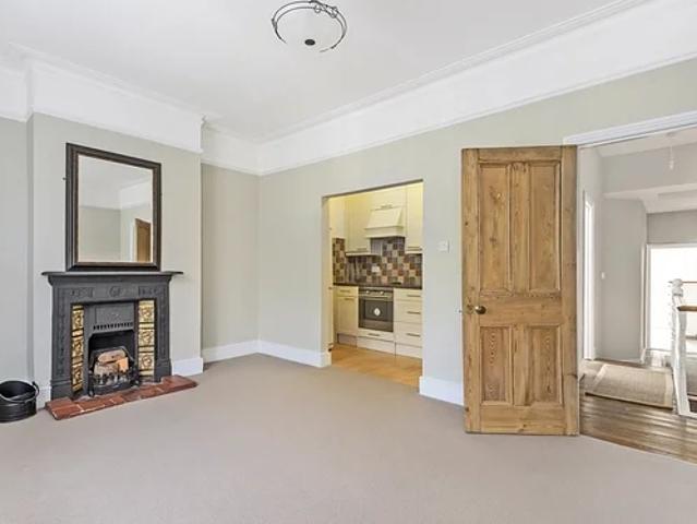 Apartment at Quinton Street, Greater London