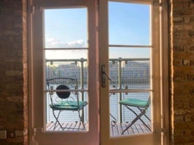 Apartment at Rotherhithe Street, Greater London