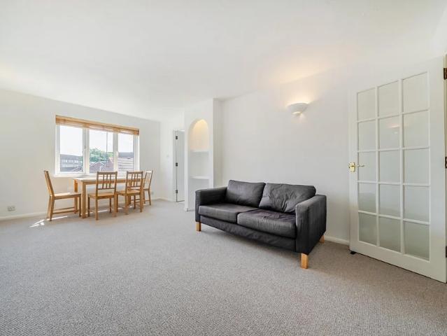 Apartment at Rouel Road, Greater London