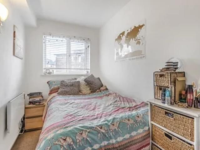 Apartment at Rouel Road, Greater London