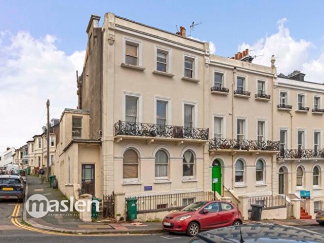 Apartment at Round Hill Crescent, Brighton