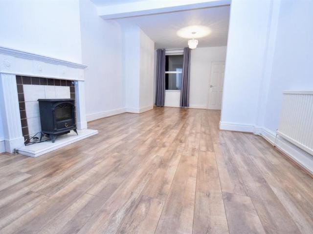 Apartment at Roundhill Road, Kettering