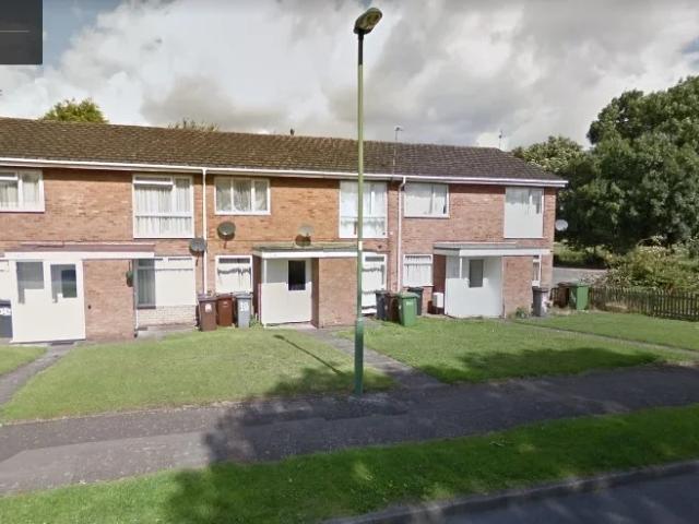 Apartment at Rowood Drive, Metropolitan Borough of Solihull