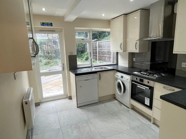 Apartment at Roxborough Road, Greater London