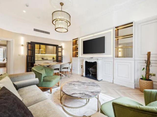 Apartment at Royal Crescent, Greater London