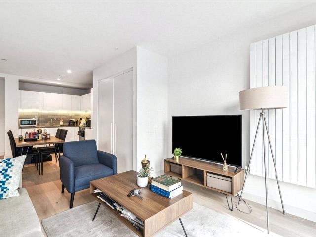 Apartment at Royal Crest Avenue, Greater London