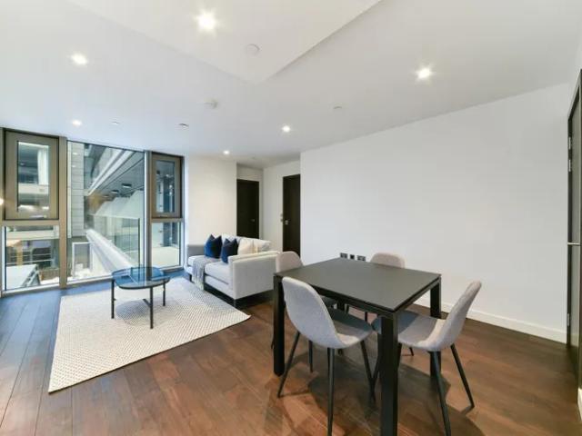Apartment at Royal Mint Street, Greater London