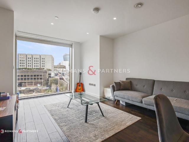 Apartment at Royal Mint Street, Greater London