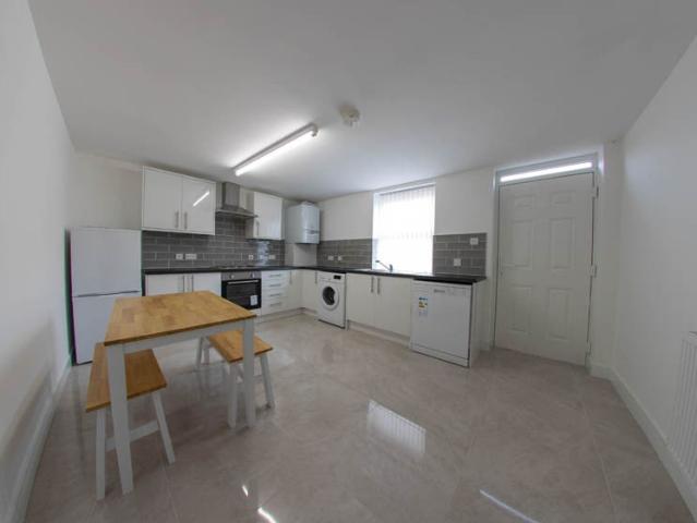 Apartment at Royal Park Avenue, Leeds