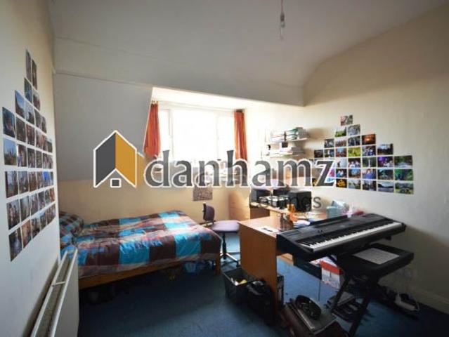 Apartment at Royal Park Avenue, Leeds