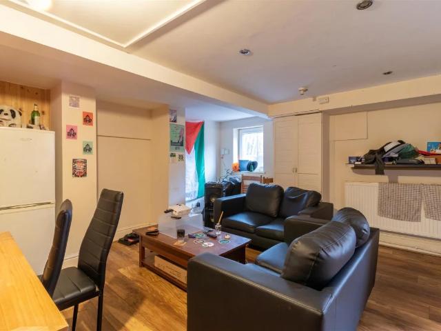 Apartment at Royal Park Avenue, Leeds