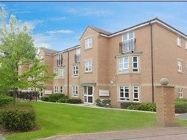 Apartment at Royal Troon Mews, Wakefield