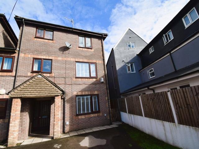Apartment at Roath Dock Road, Cardiff