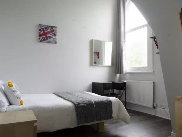 Apartment at Robertson Street, Greater London