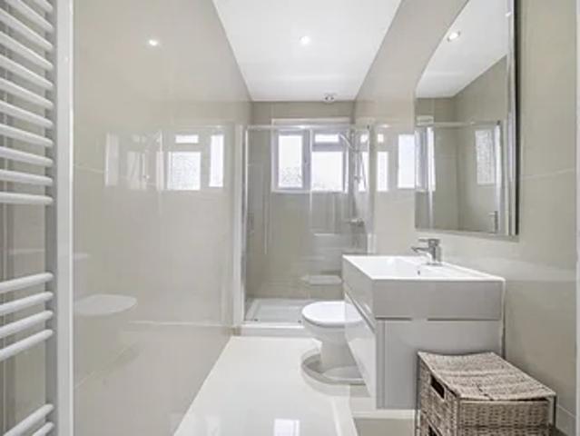 Apartment at Robin Hood Way, Greater London