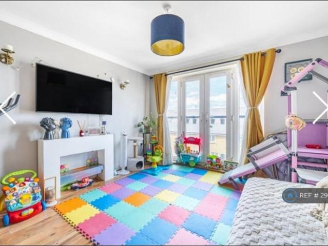 Apartment at Robinson Way, Dartford