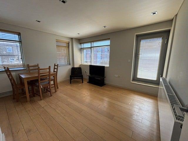 Apartment at Rochester Mews, Greater London