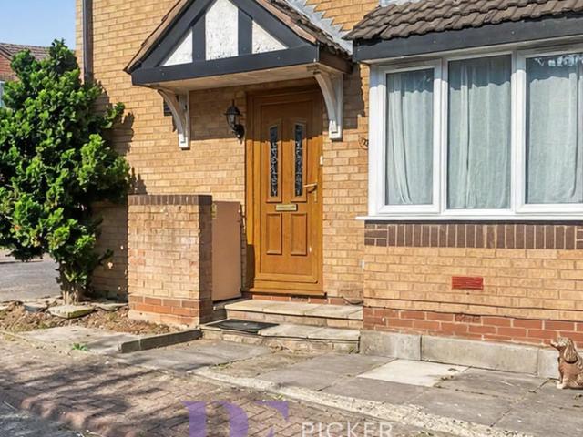 Apartment at Rochester Close, Nuneaton and Bedworth