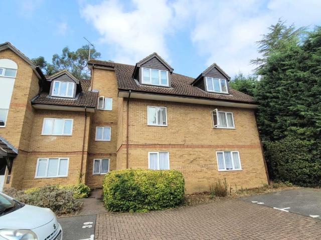 Apartment at Rochester Drive, Watford