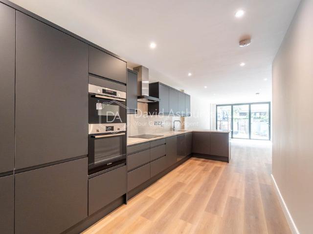 Apartment at Rochester Place, Greater London