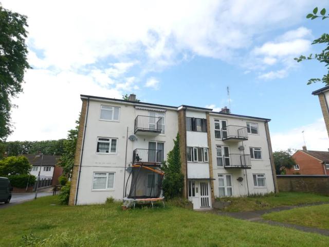 Apartment at Roe Green Lane, Welwyn Hatfield