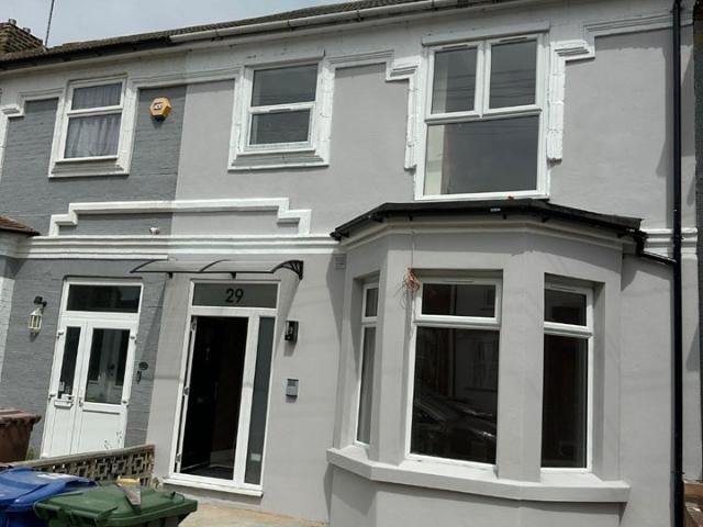 Apartment at Rogers Road, Grays