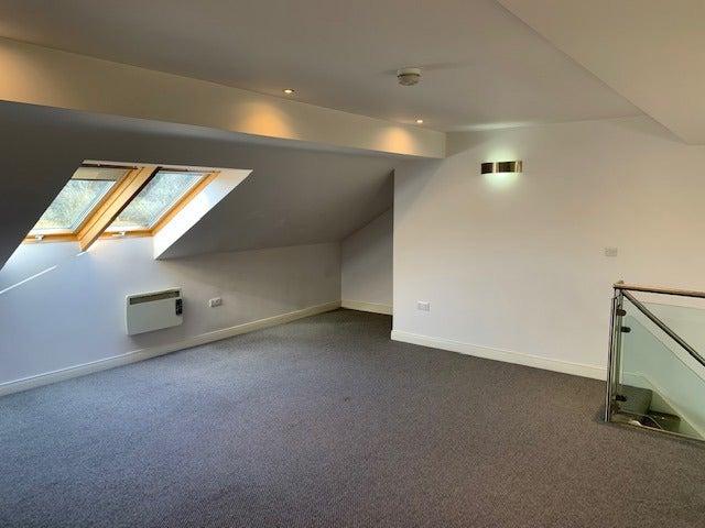 Apartment at Roker Lane, Leeds