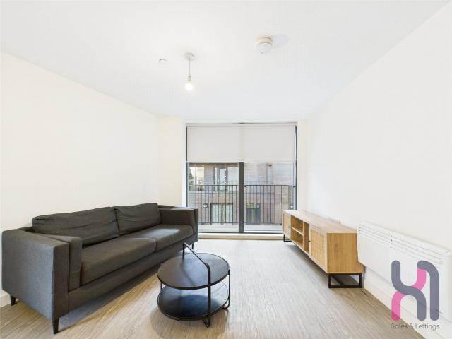 Apartment at Rolling Street, Salford