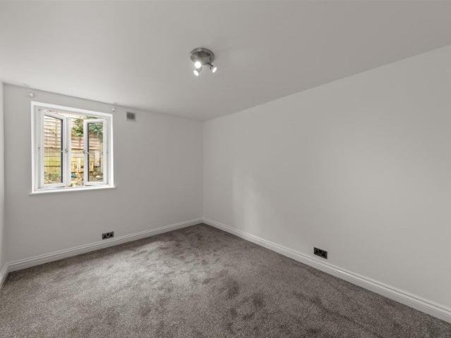 Apartment at Rommany Road, Greater London