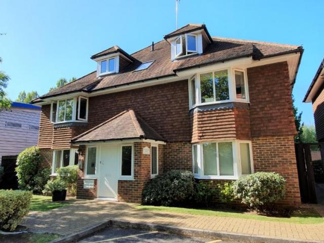 Apartment at Ronson Way, Mole Valley