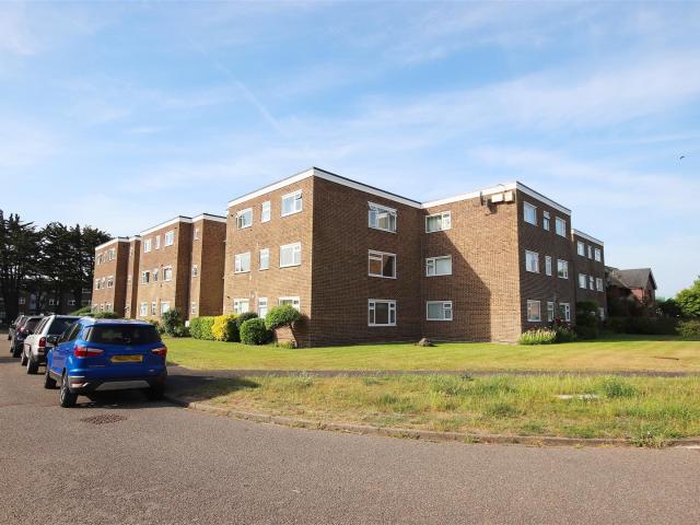 Apartment at Rookcliff Way, New Forest