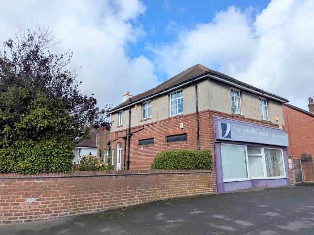 Apartment at Rookery Road, Southport