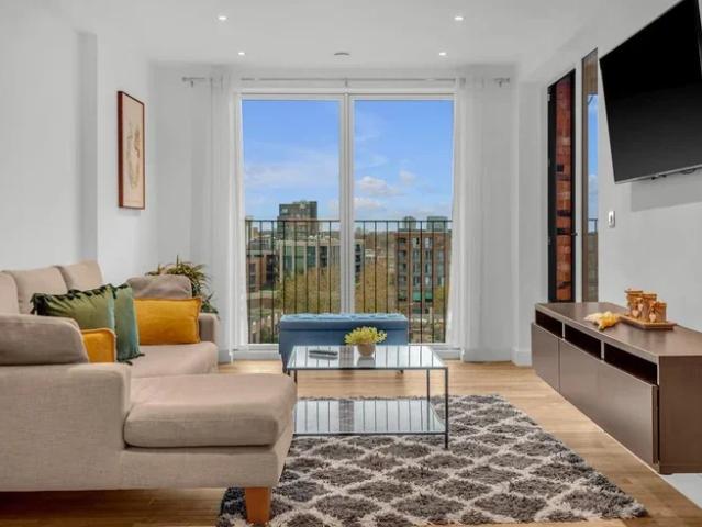 Apartment at Rookwood Way, Greater London