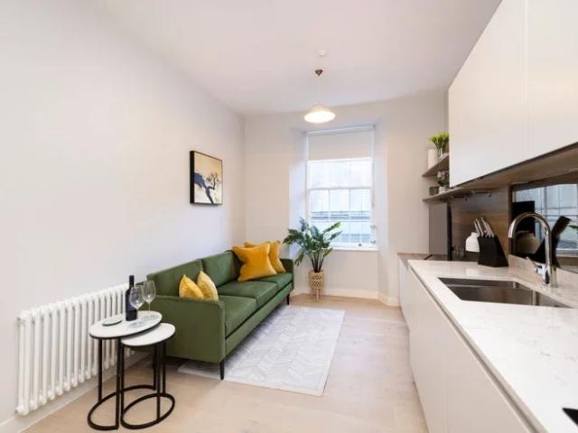 Apartment at Rose Street South Lane, City of Edinburgh