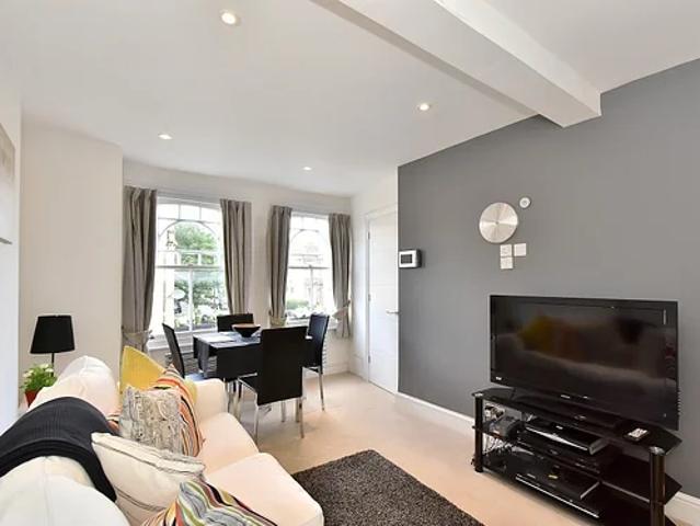 Apartment at Rosebury Road, Greater London