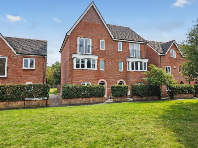 Apartment at Rosebeck Walk, Trafford