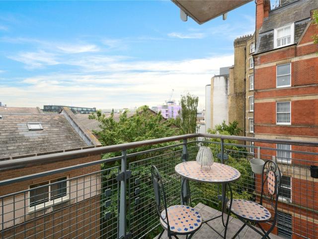 Apartment at Rosebery Avenue, Greater London