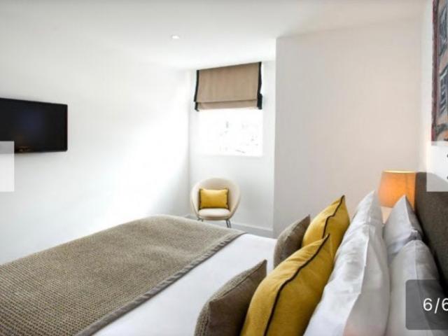 Apartment at Rosebery Avenue, Greater London