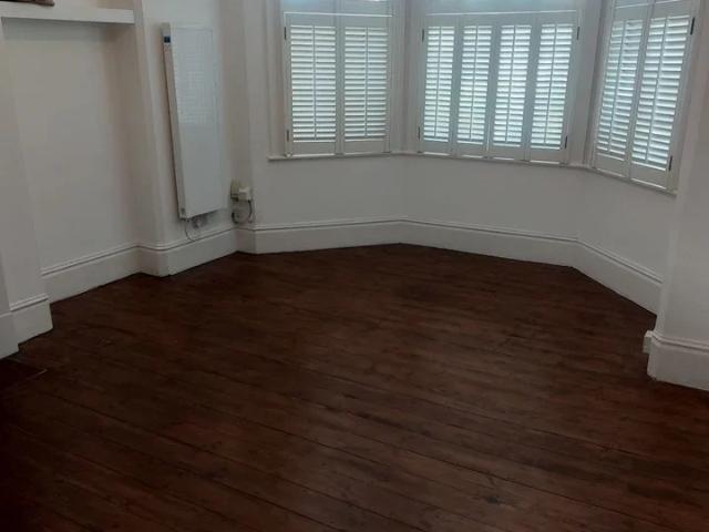Room at Rosebery Road, Greater London