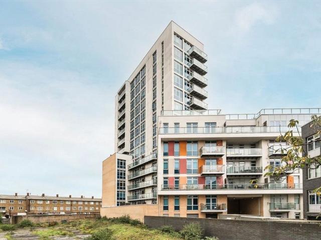 Apartment at Ross Way, Greater London