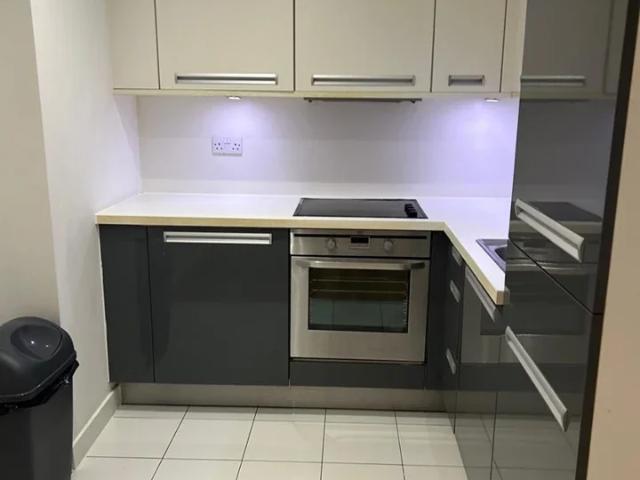 Apartment at Rossett Way, Greater London