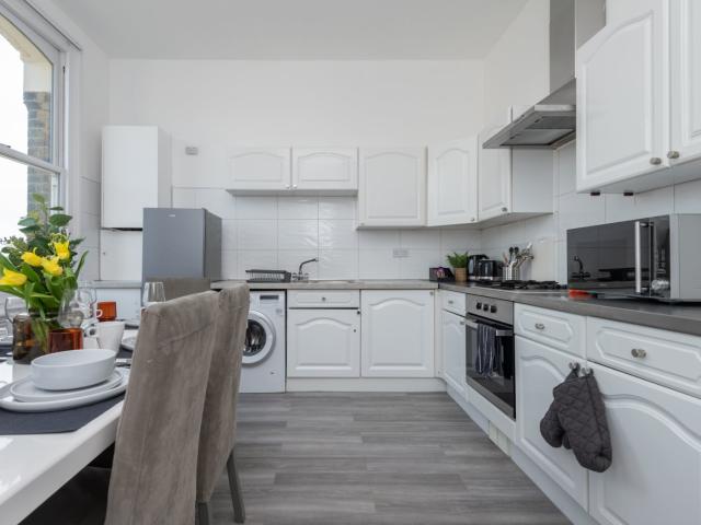 Apartment at Rattray Road, Greater London