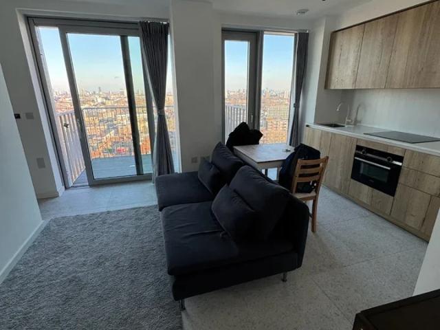 Apartment at Raven Row, Greater London