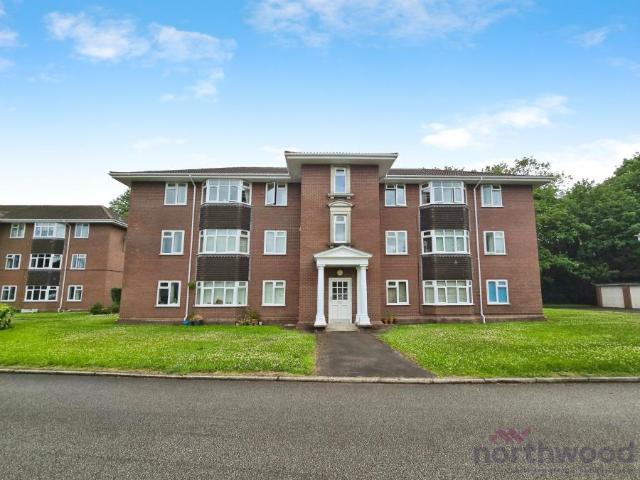 Apartment at Ravenscroft, Cranage
