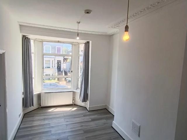 Apartment at Ravensbourne Road, Greater London